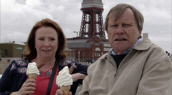 Coronation Street's Roy Cropper goes to Blackpool with new interest ...