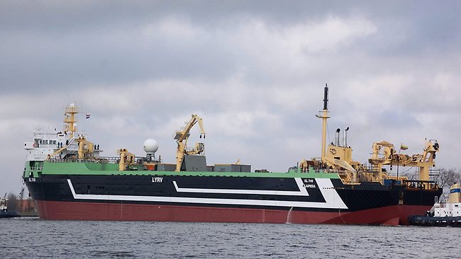 Almost 26 thousand sign online petition to ban super trawlers off Irish ...